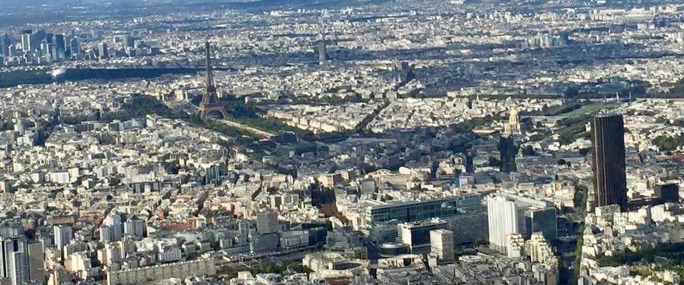 Paris Helicopter Tour from Paris Issy-Les-Moulineaux - AEROAFFAIRES