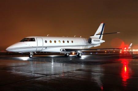 Gulfstream G200 Private Jet Hire - AEROAFFAIRES