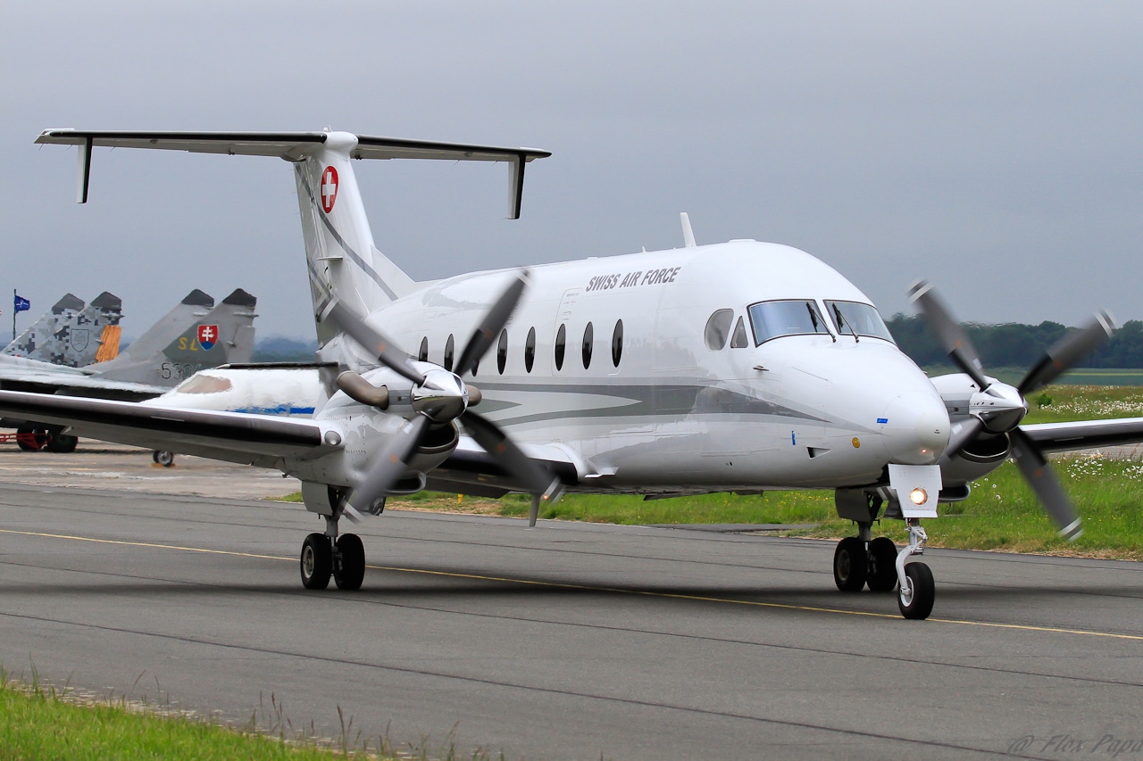Beechcraft 1900D | AEROAFFAIRES private jet chartering services
