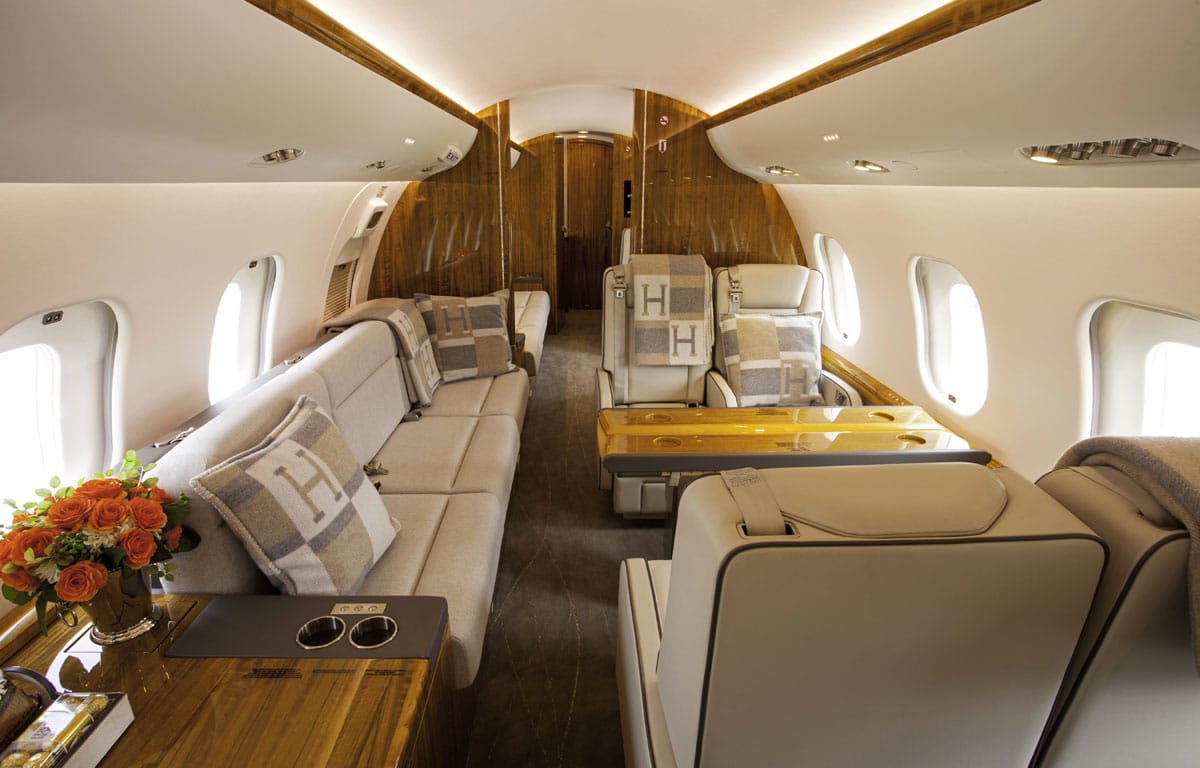 Bombardier Global Express Private Jet Hire - AEROAFFAIRES