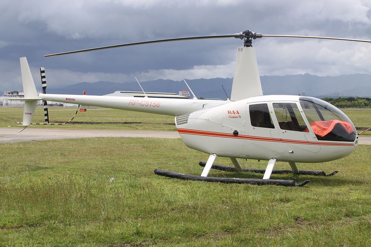 Robinson R44 : private helicopter rental - AEROAFFAIRES