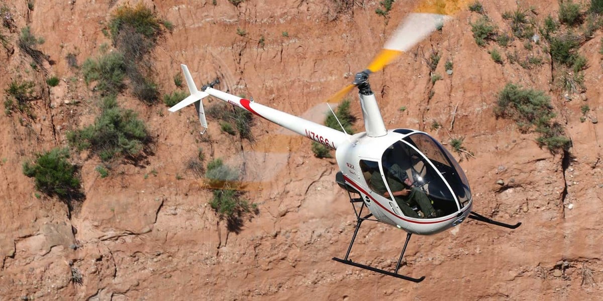 Robinson R22 Helicopter Hire | AEROAFFAIRES