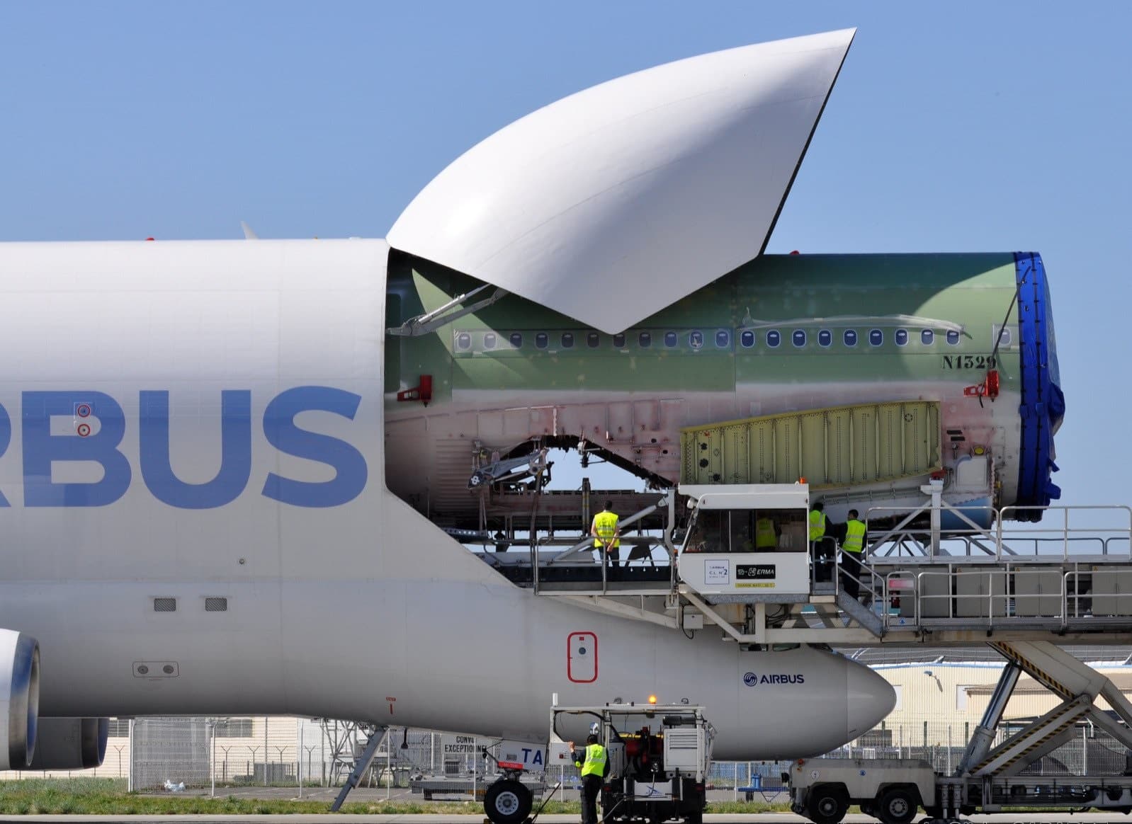 Cargo plane rental : Air cargo charter services - AEROAFFAIRES