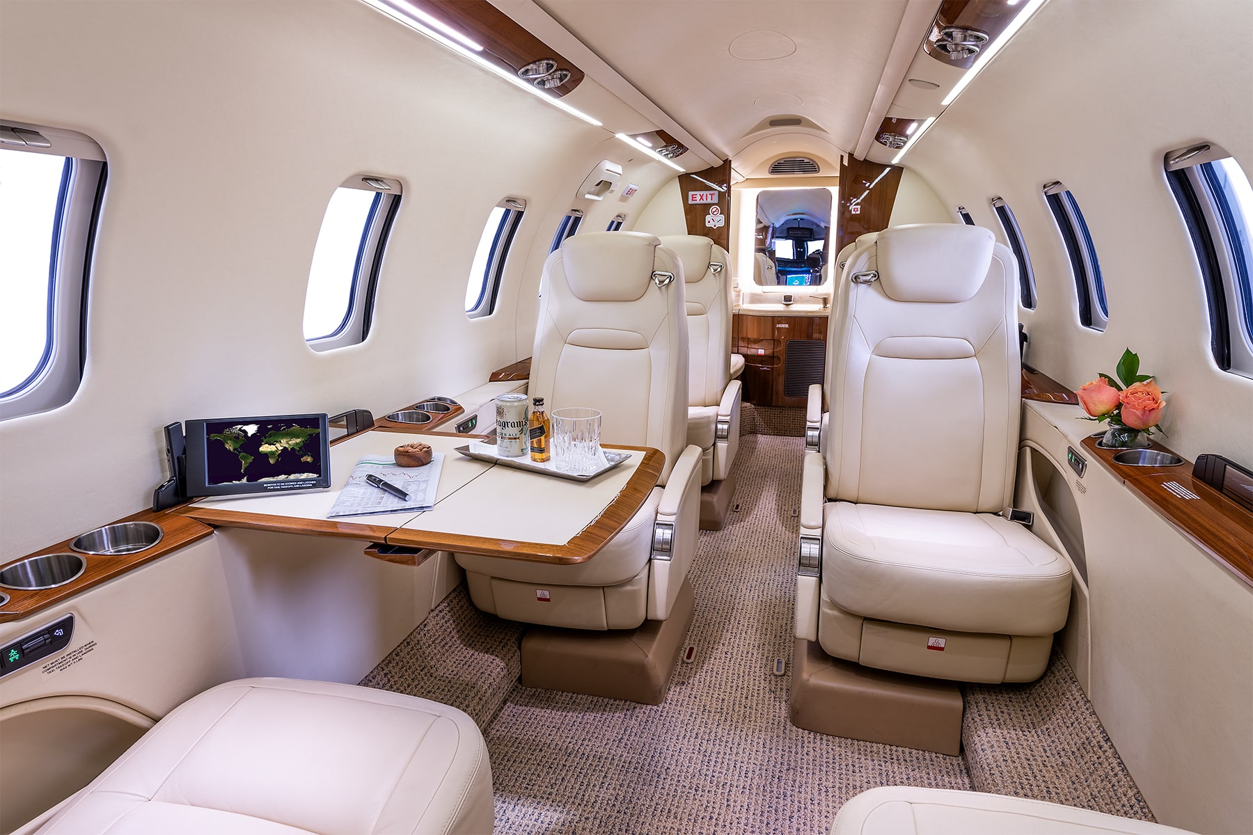 Private jet hire | LEARJET 70 | AEROAFFAIRES